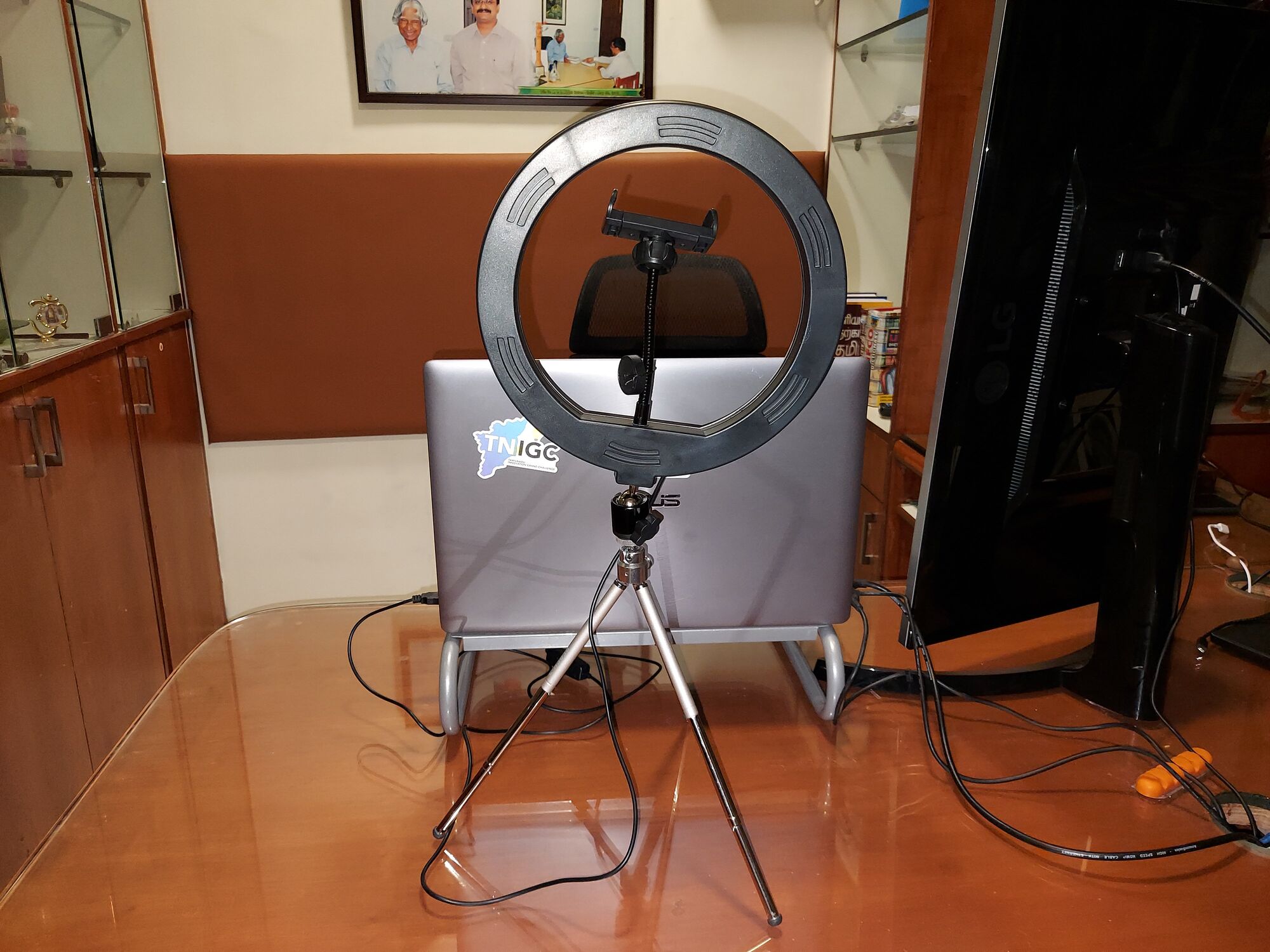 Lights for video calls and taking photos